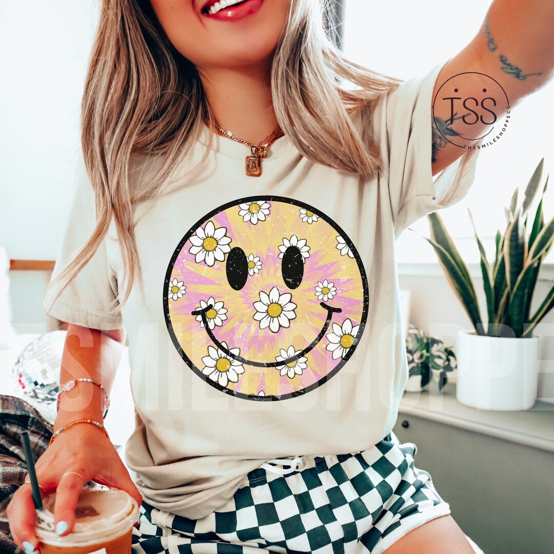 Tye Dye Daisy PNG Distressed Smile Face PNG Simple Flower Smile Face ...