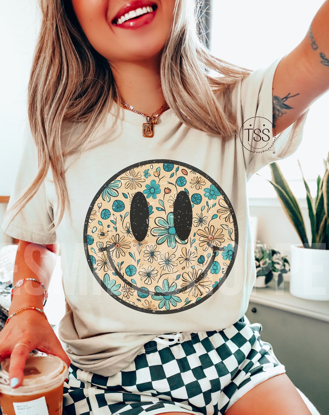 Distressed Smile Face PNG Retro Flower Png Stay Groovy 70s Inspired Png ...