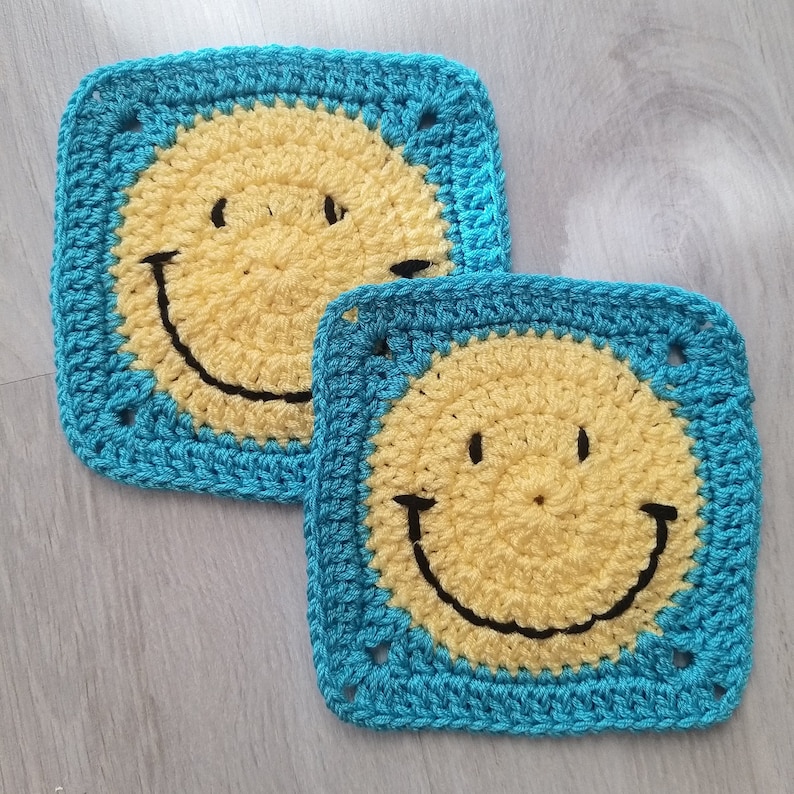 Smiley Face Granny Square Crochet Pattern PDF | Retro Happy Motif for ...