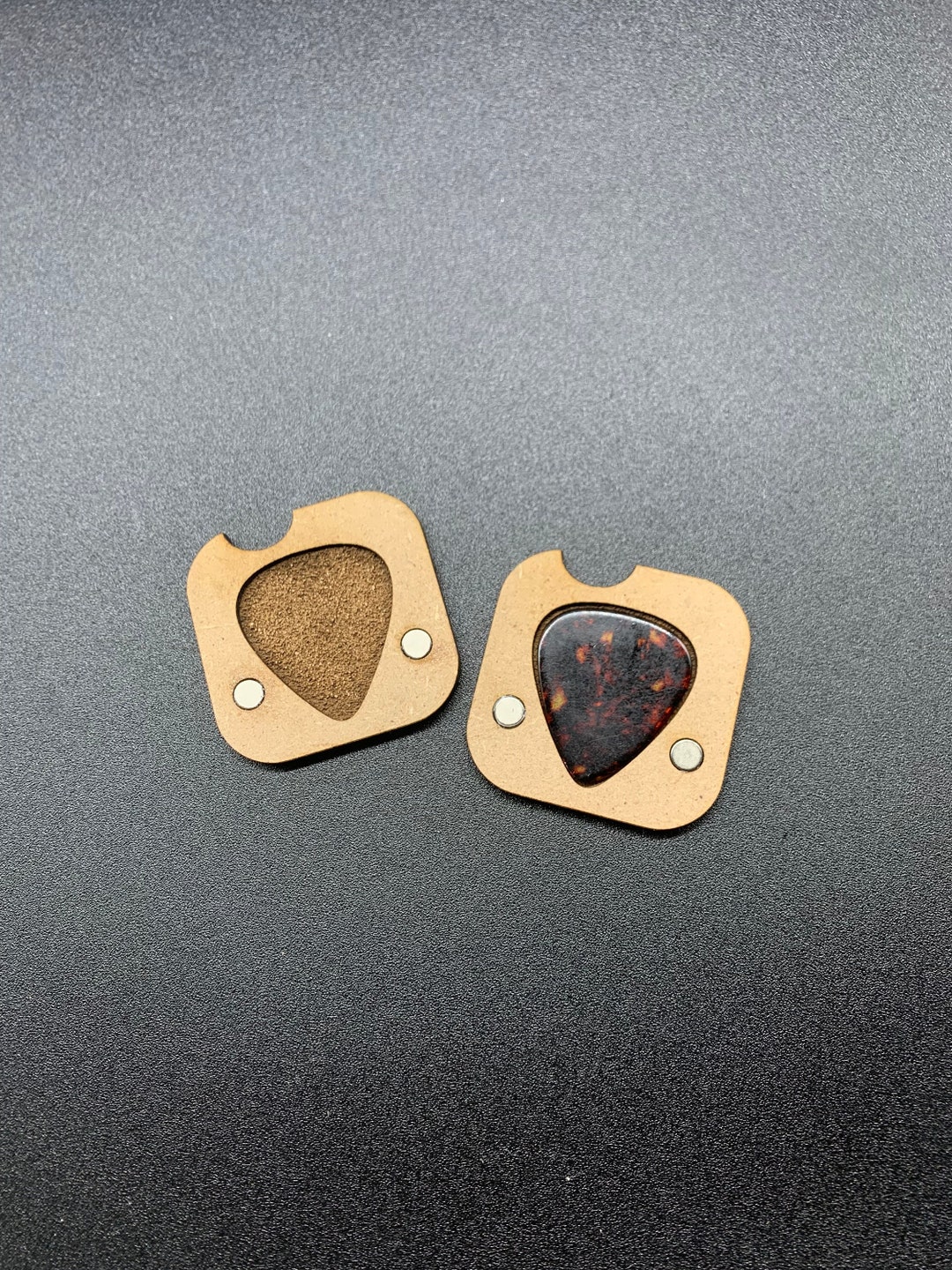 Guitar Pick Holder, Walnut Wood Pick Case, Guitar Pick Box, Plectrum ...