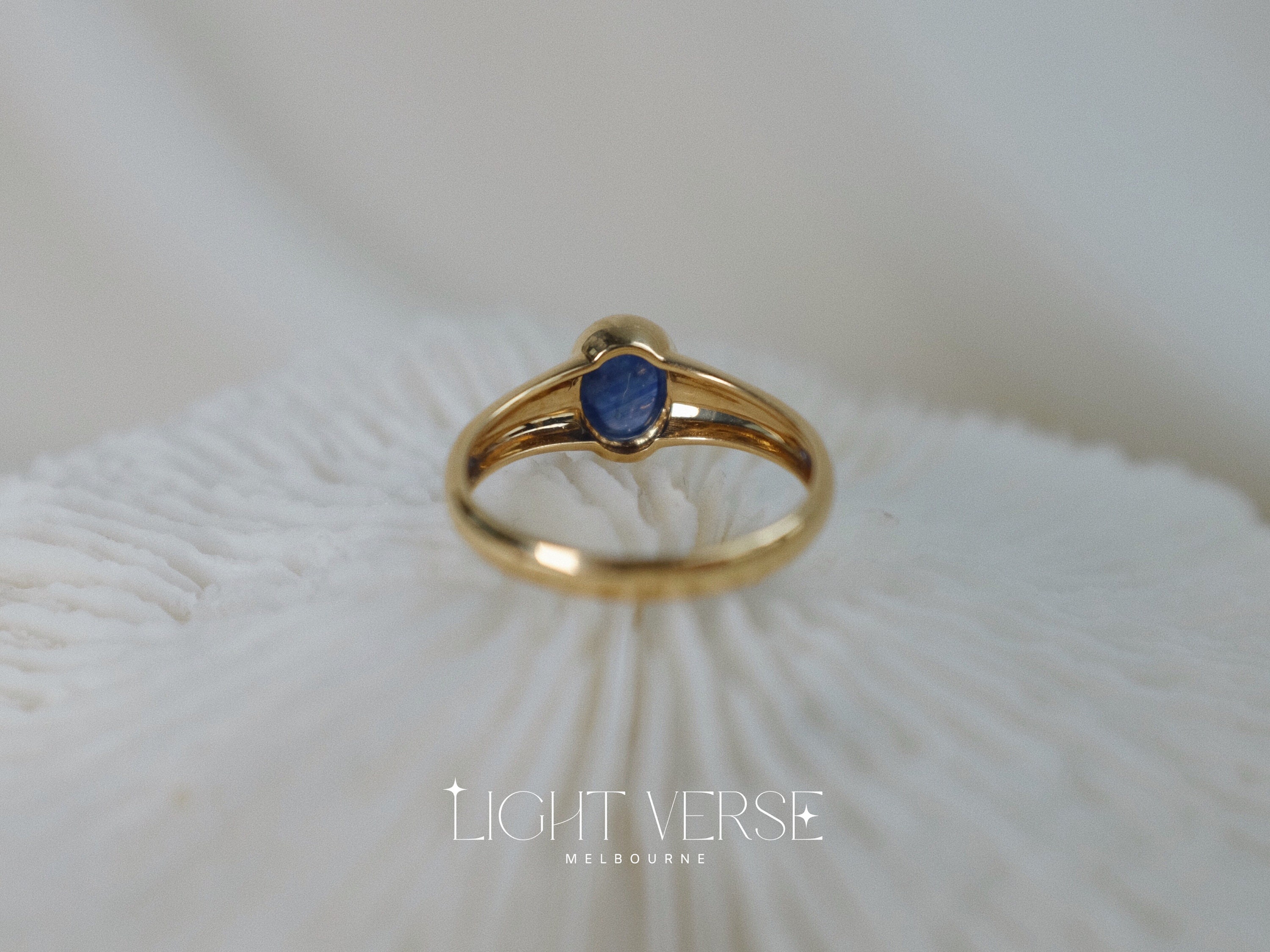 Verse of Azure Skies: Vintage Style Sapphire Gold Ring - 18k Solid Gold ...