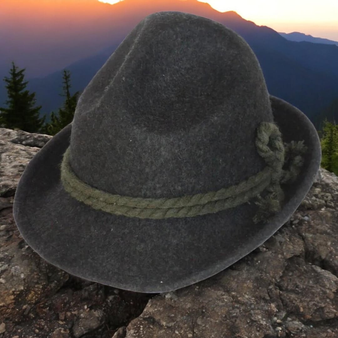 Traditional Mountaineering Hat in Anthracite Made From 100% Wool ...
