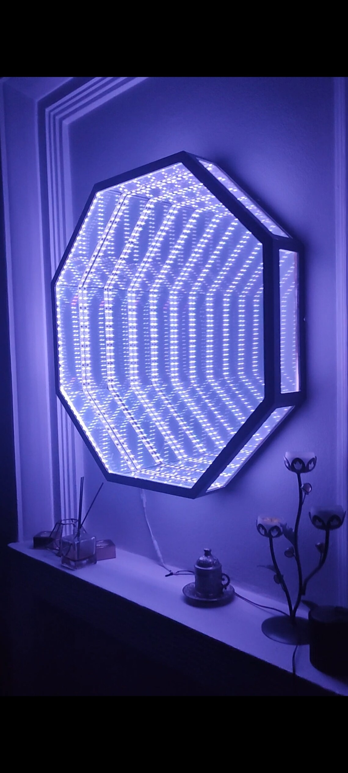 Infinity Mirror Octagon LED Wall Lamp, Geometric RGB Colour Changing ...