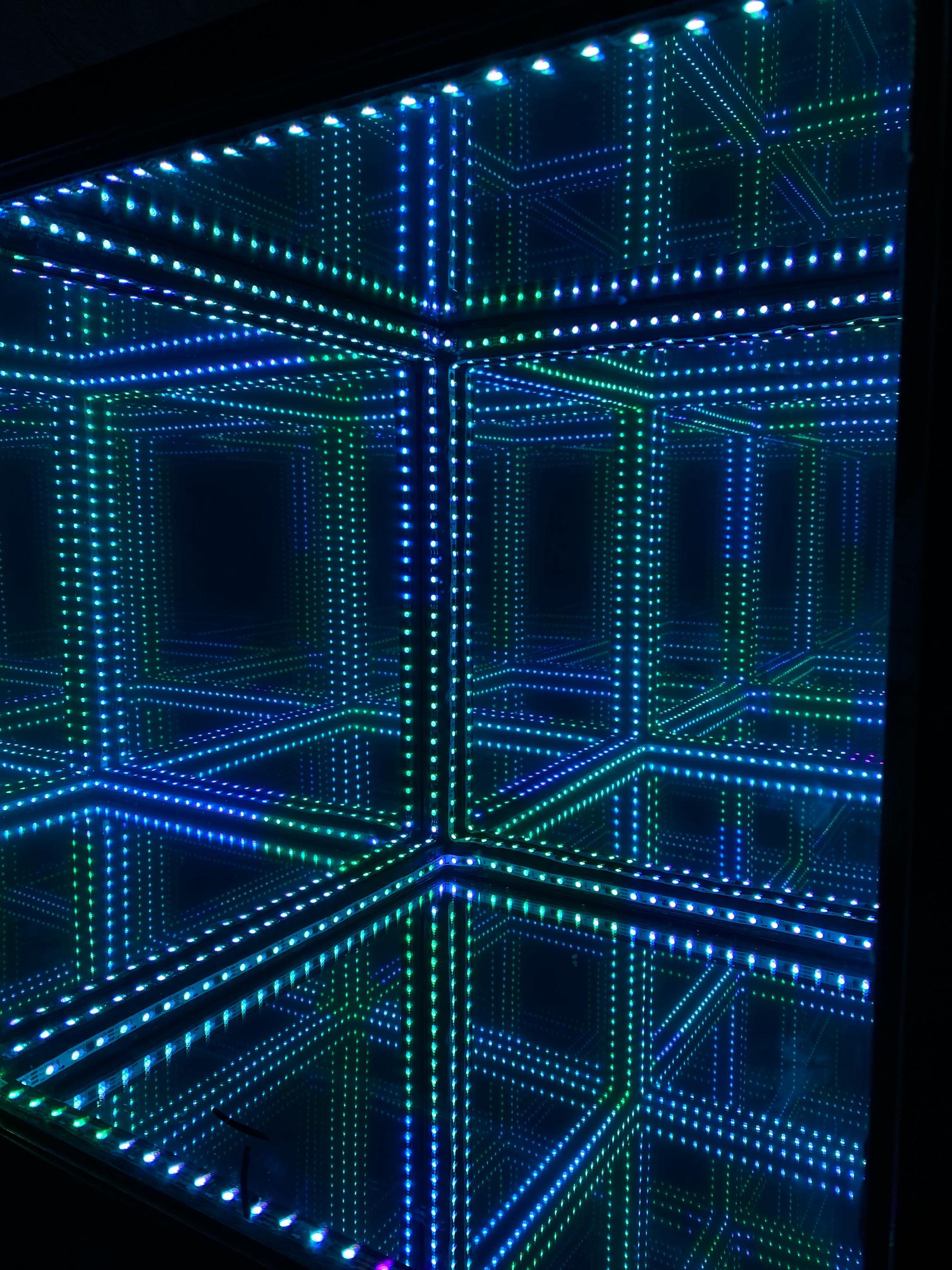 Cube Infinity Mirror | Geometric LED Infinity Mirror | 3D Light Effect Decor | Modern LED ...