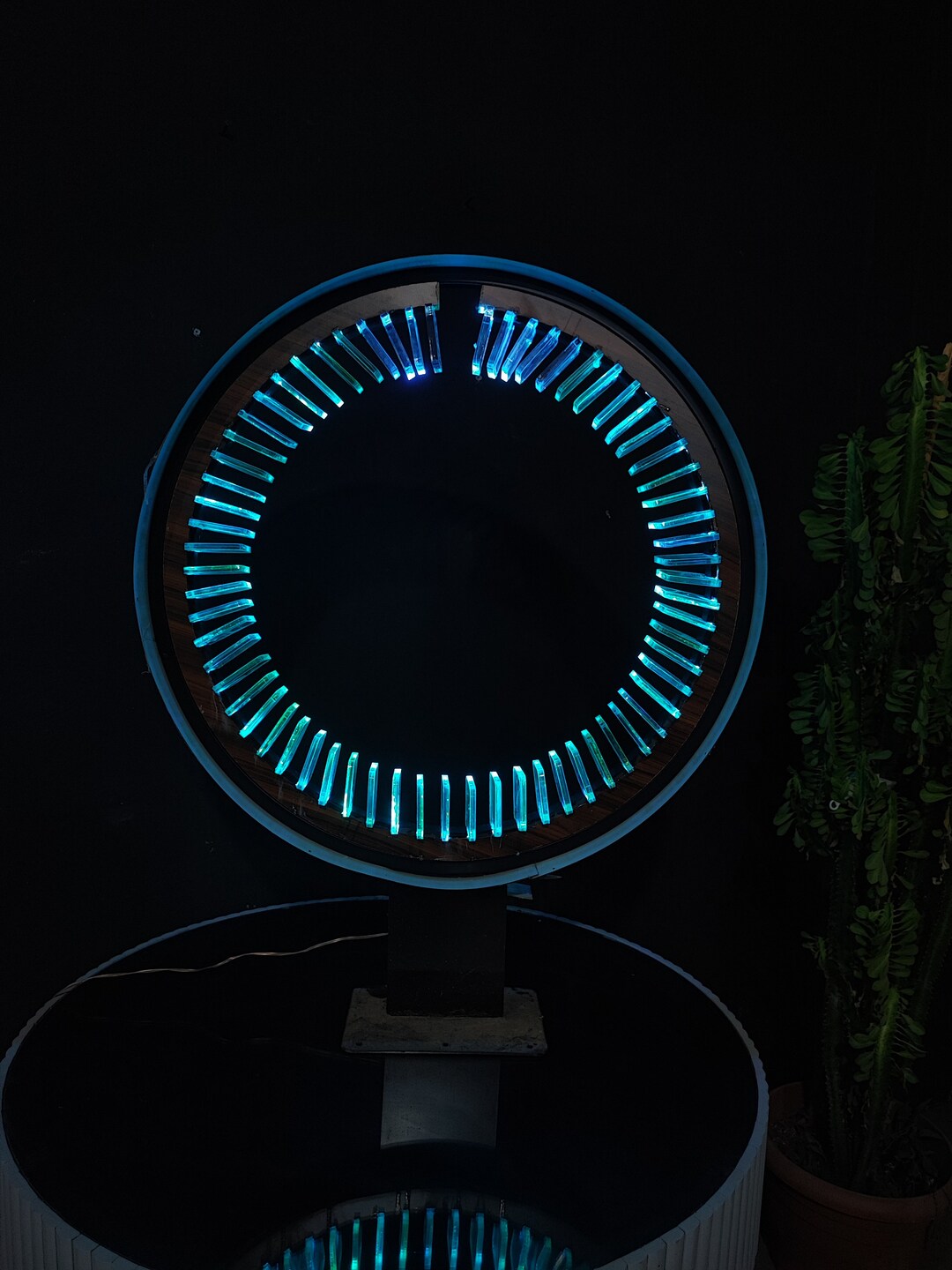 LED Lamp, Animated RGB Colour Changing Wall Decor, Endless Magical ...