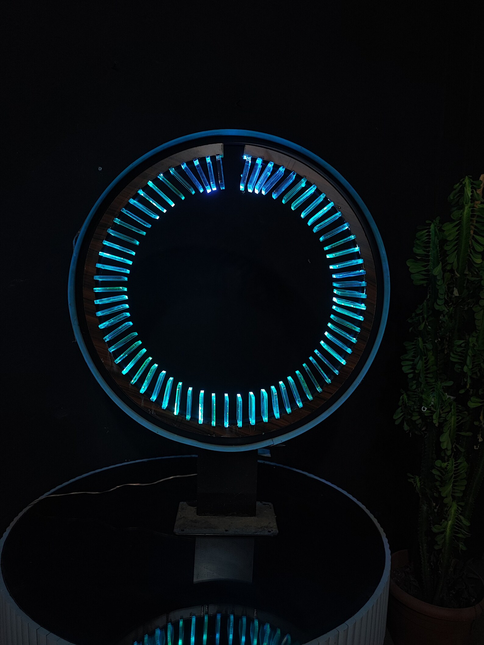LED Lamp, Animated RGB Colour Changing Wall Decor, Endless Magical ...