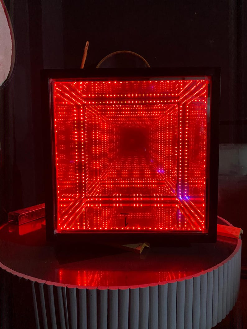 Cube Infinity Mirror Geometric LED Infinity Mirror 3D Light Effect ...