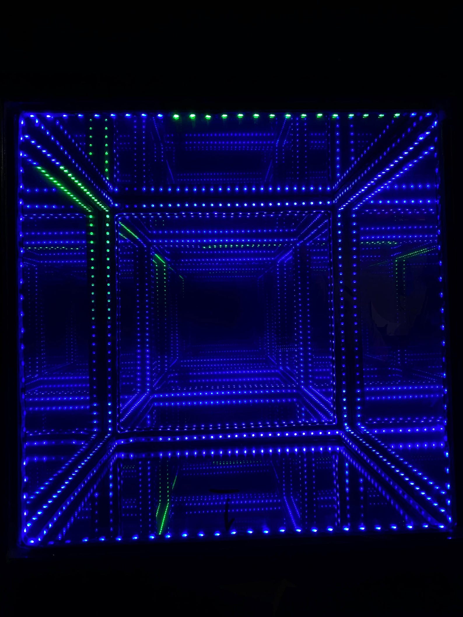 Cube Infinity Mirror Geometric LED Infinity Mirror 3D Light Effect ...