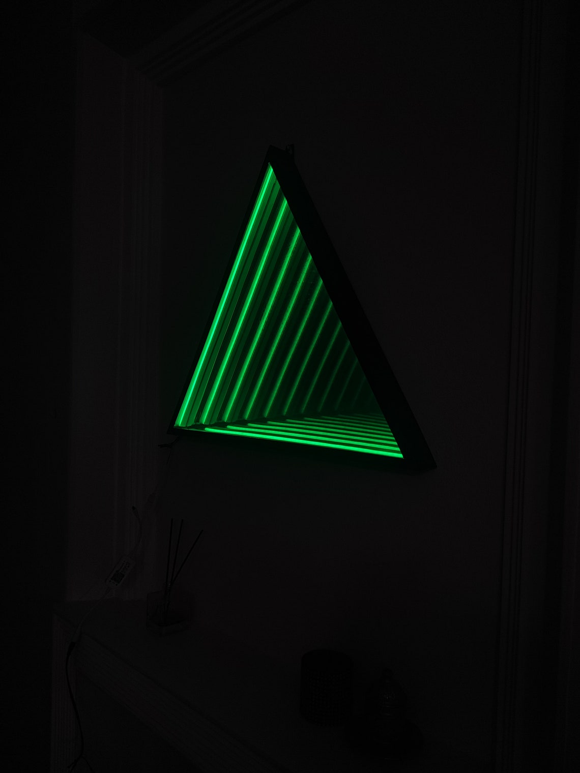 Infinity Mirror Triangle LED Wall Lamp, Geometric RGB Colour Changing ...