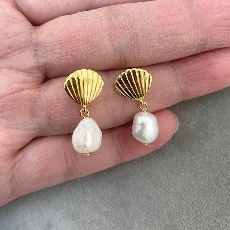 Clams Shell Earring - Etsy