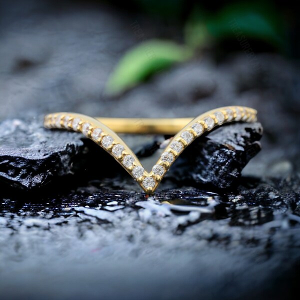 Gold Chevron Wedding Band - Etsy