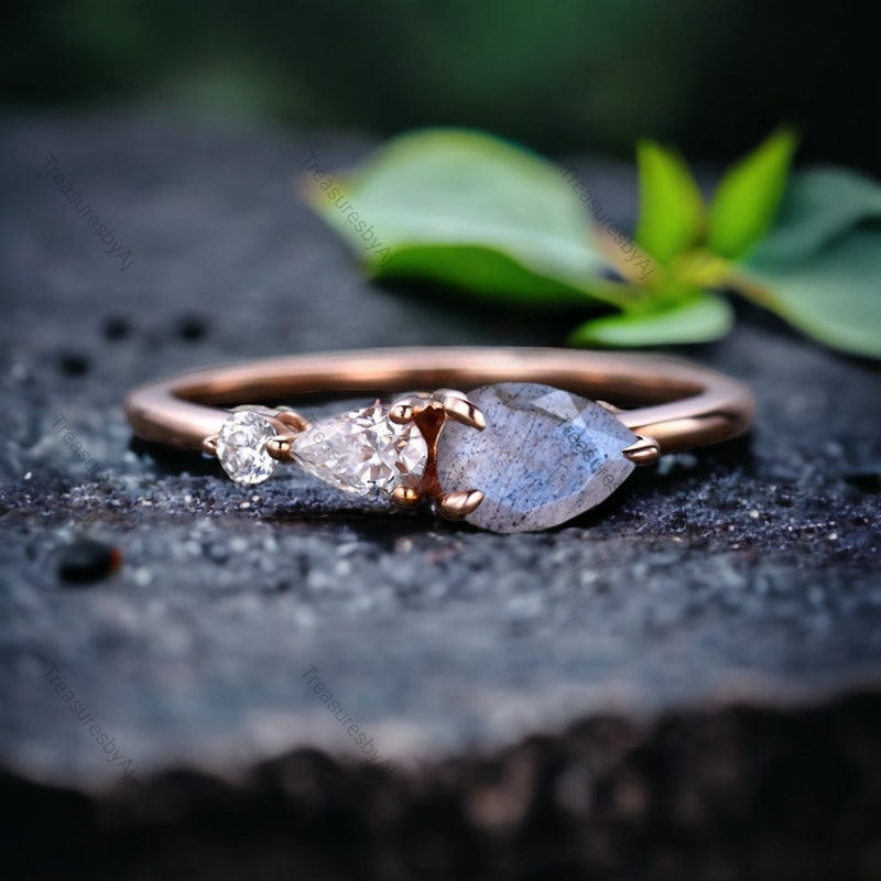 Labradorite Engagement Ring - Etsy