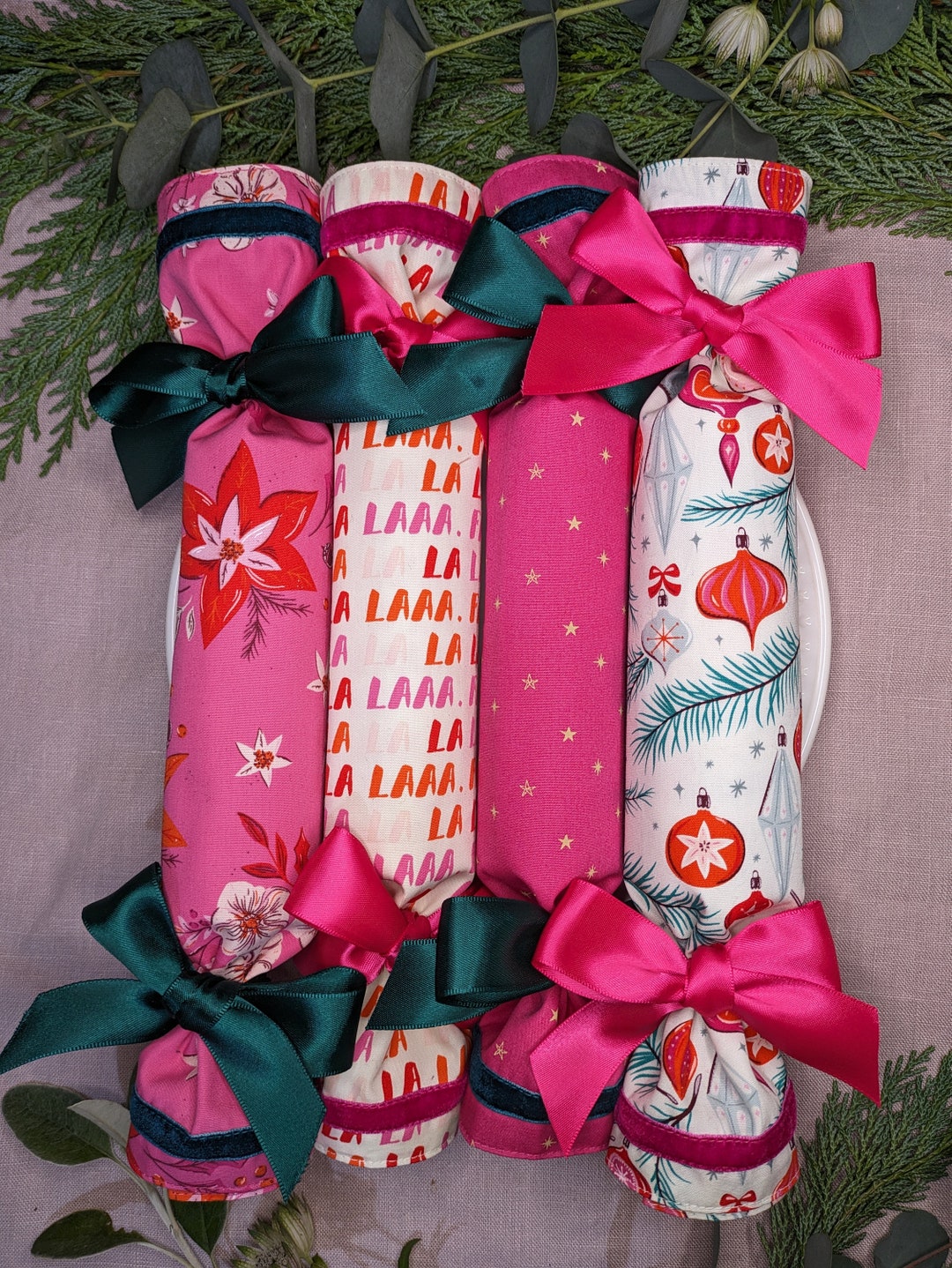 Luxury No Noise Reusable Fabric Holiday Christmas Crackers Sustainable ...