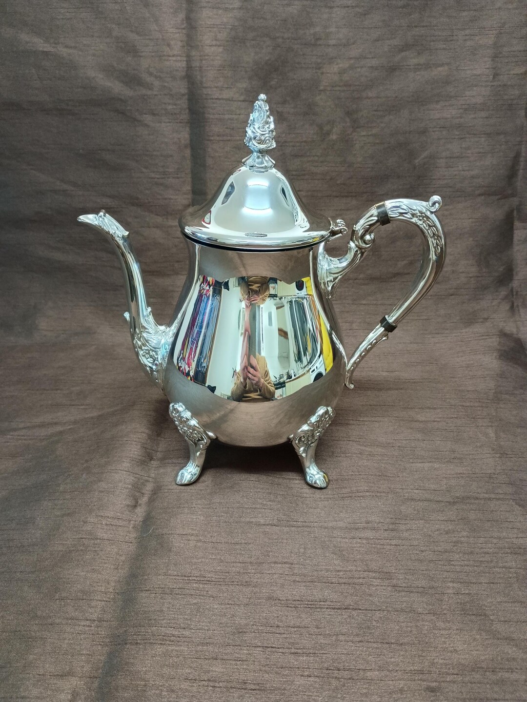 Vintage Viners Silver Plate Teapot With Bakelite Ringed Handle. 24cm ...