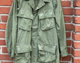 Vintage 60s US Army Vietnam War Era Jungle Jacket Coat Man's Cotton W/R ...