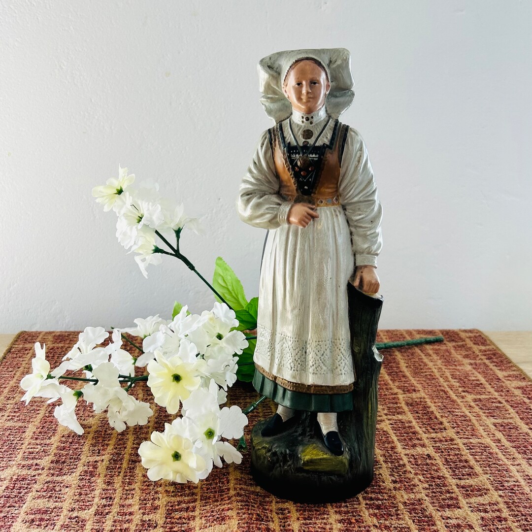 Vintage Italian Bisque Woman Figurine 20th Century Marked Peasant Nun ...