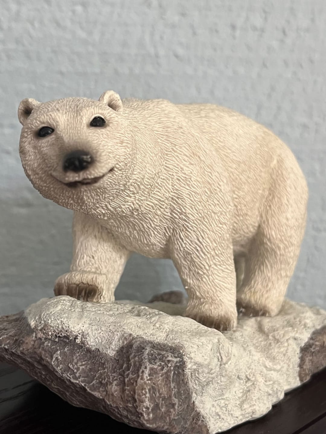 Smiling Polar Bear Statue-walking on Ice Bear Figurine-alaska Wild Life ...