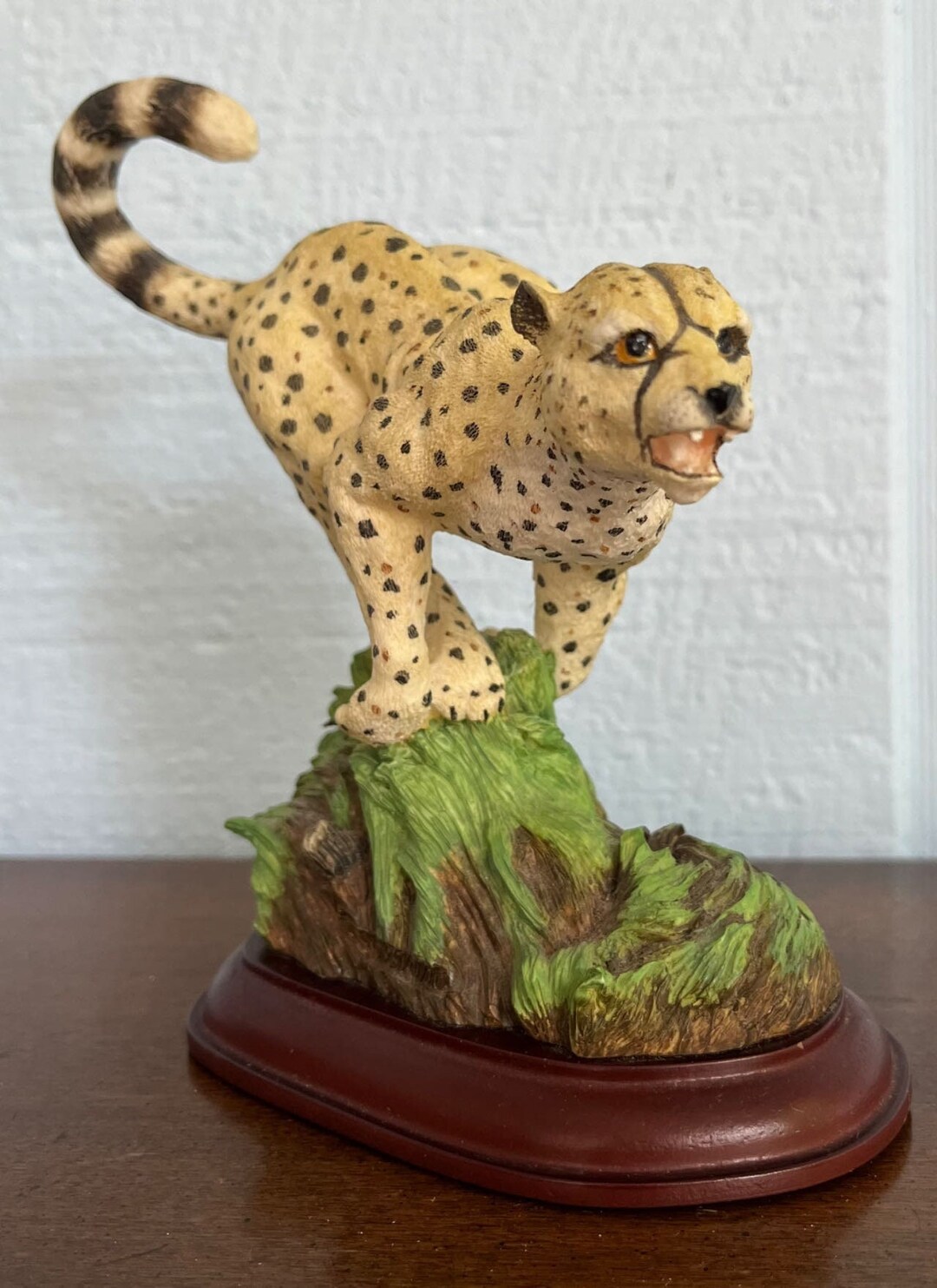 Realistic Cheetah Statue Leaping off Jungle-lifelike Leopard Figurine ...