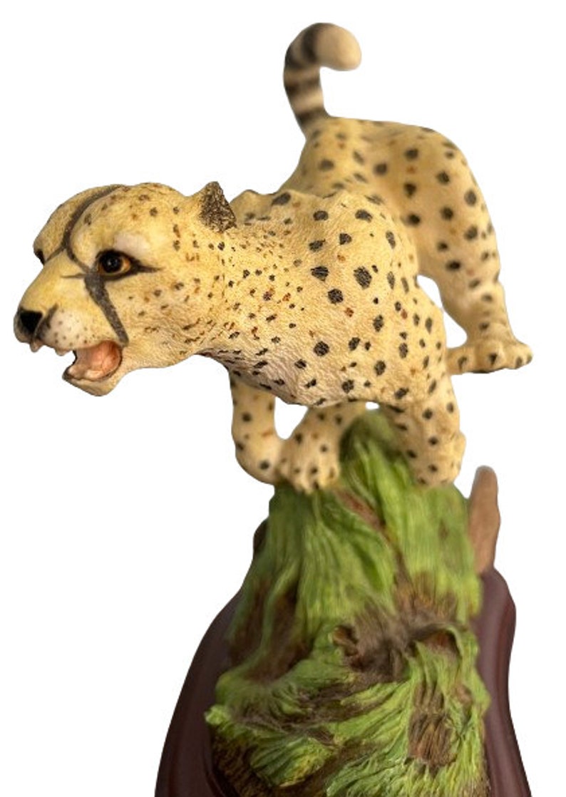 Realistic Cheetah Statue Leaping off Jungle-lifelike Leopard Figurine ...