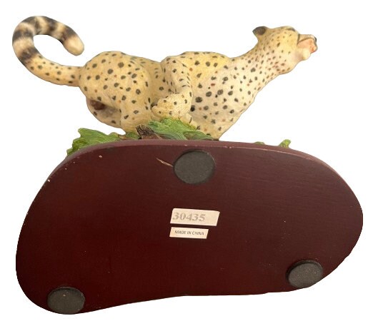 Realistic Cheetah Statue Leaping off Jungle-lifelike Leopard Figurine ...