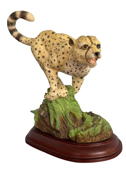 Realistic Cheetah Statue Leaping off Jungle-lifelike Leopard Figurine ...