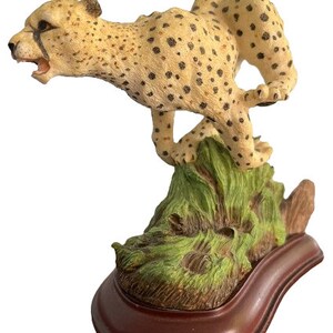 Realistic Cheetah Statue Leaping off Jungle-lifelike Leopard Figurine ...