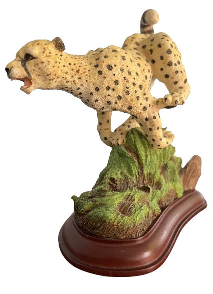 Realistic Cheetah Statue Leaping off Jungle-lifelike Leopard Figurine ...