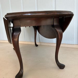 Elegant Cherry Coffee Table-double Drop Leaf Drink Table-vintage Oval Tea Table-cabriole Queen ...