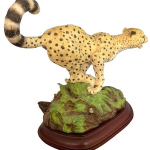 Realistic Cheetah Statue Leaping off Jungle-lifelike Leopard Figurine ...
