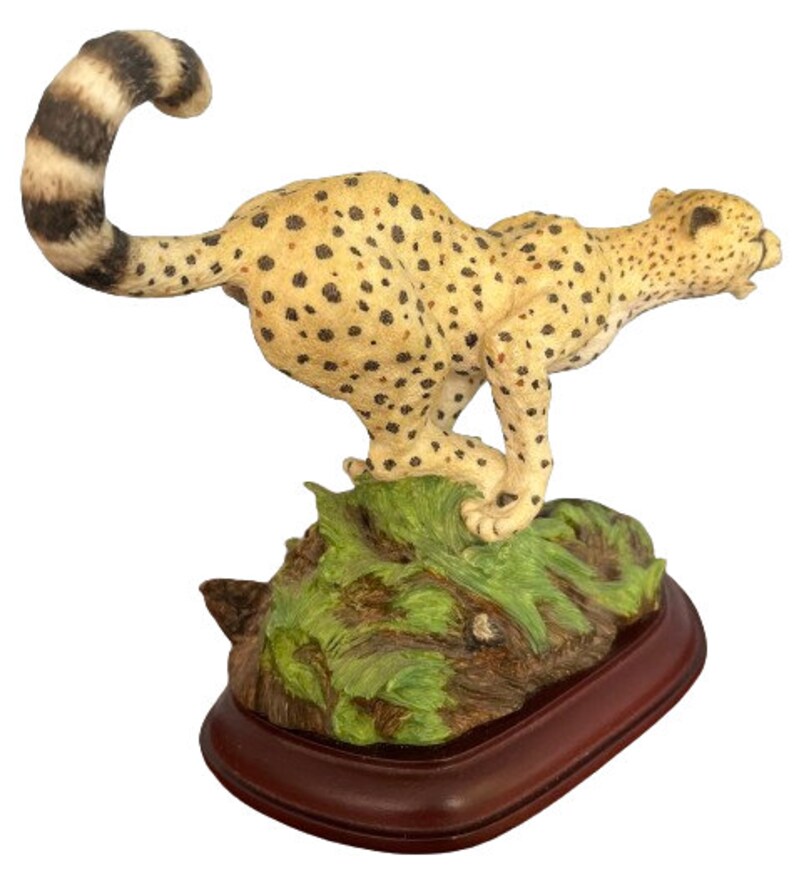 Realistic Cheetah Statue Leaping off Jungle-lifelike Leopard Figurine ...