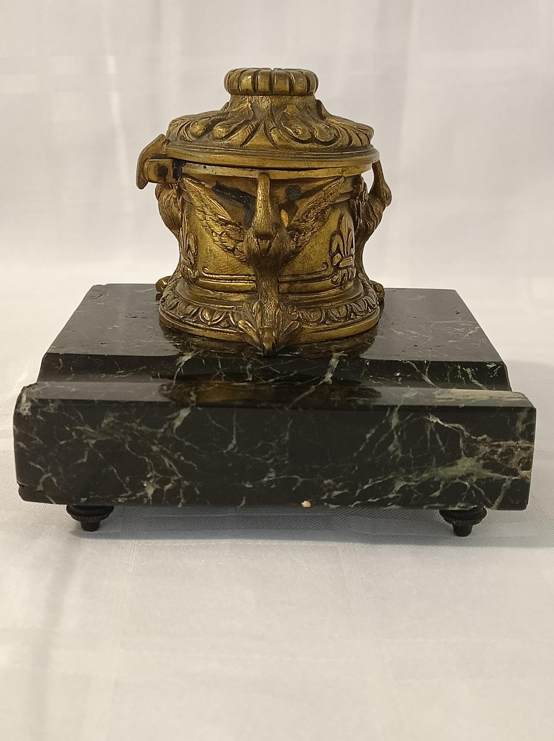 Bronze Table Inkwell With Swans and Fleurs-de-lis on a Marble Base ...