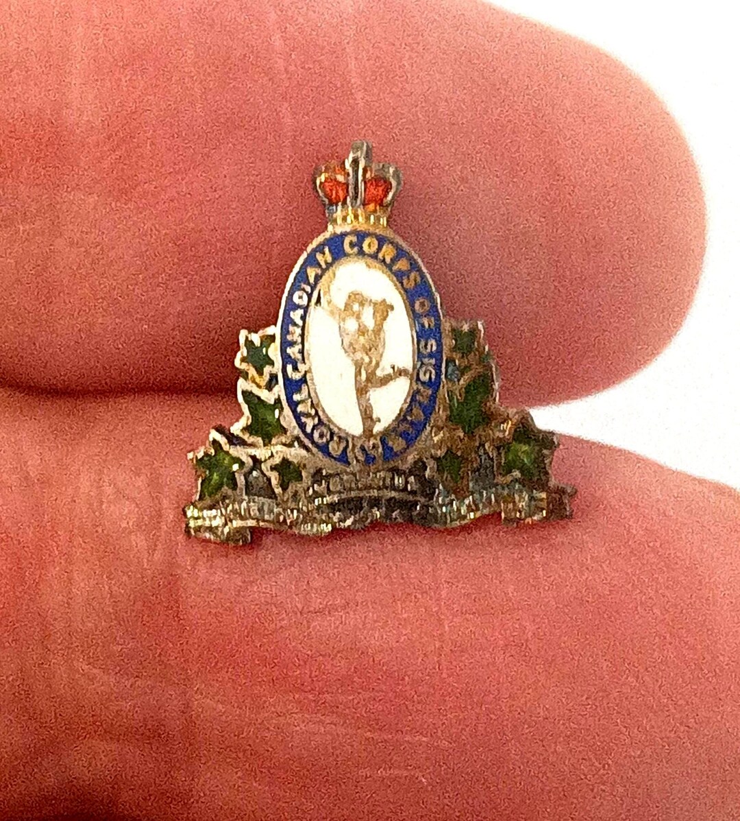 1.5 Cm Royal Canadian Corps of Signals Badge, Screw. Rare. Collectible ...