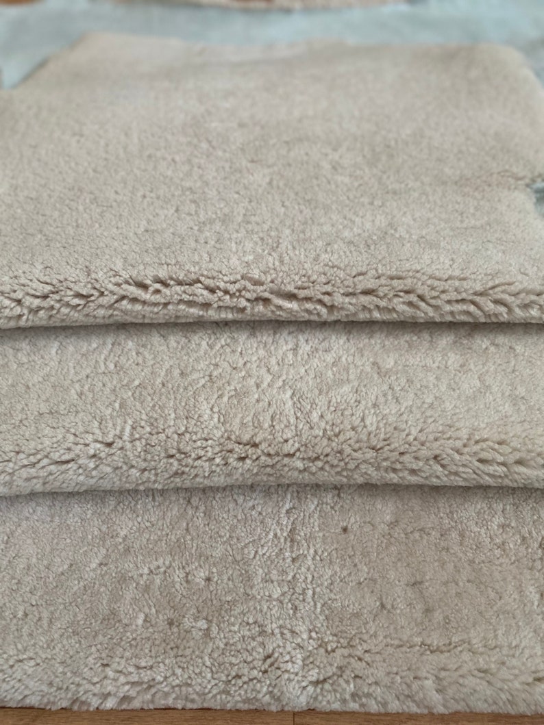 Genuine Sheepskin, Upholstery Leather, Fur Floor Rug, off White Color ...