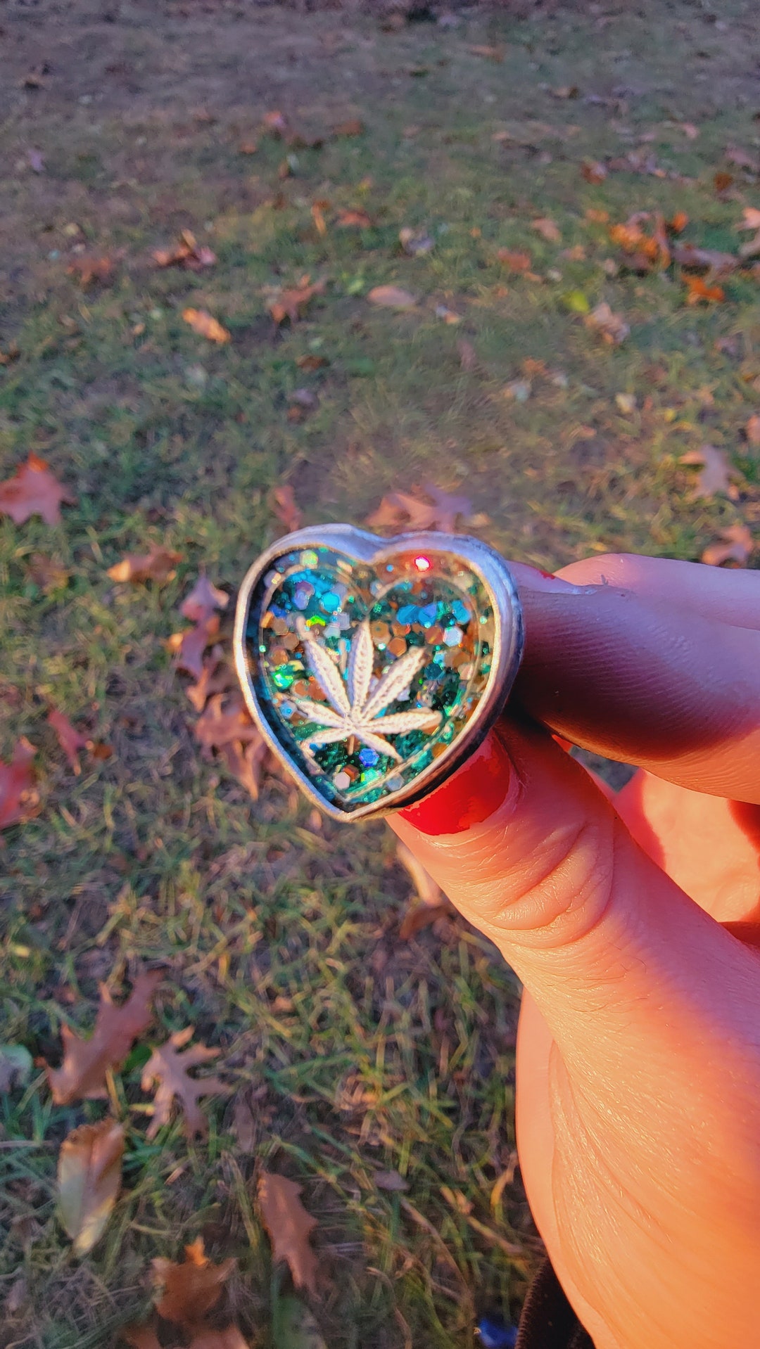 Adjustable Sparkley Marijuana Leaf Ring for Sizes 6-8 - Etsy