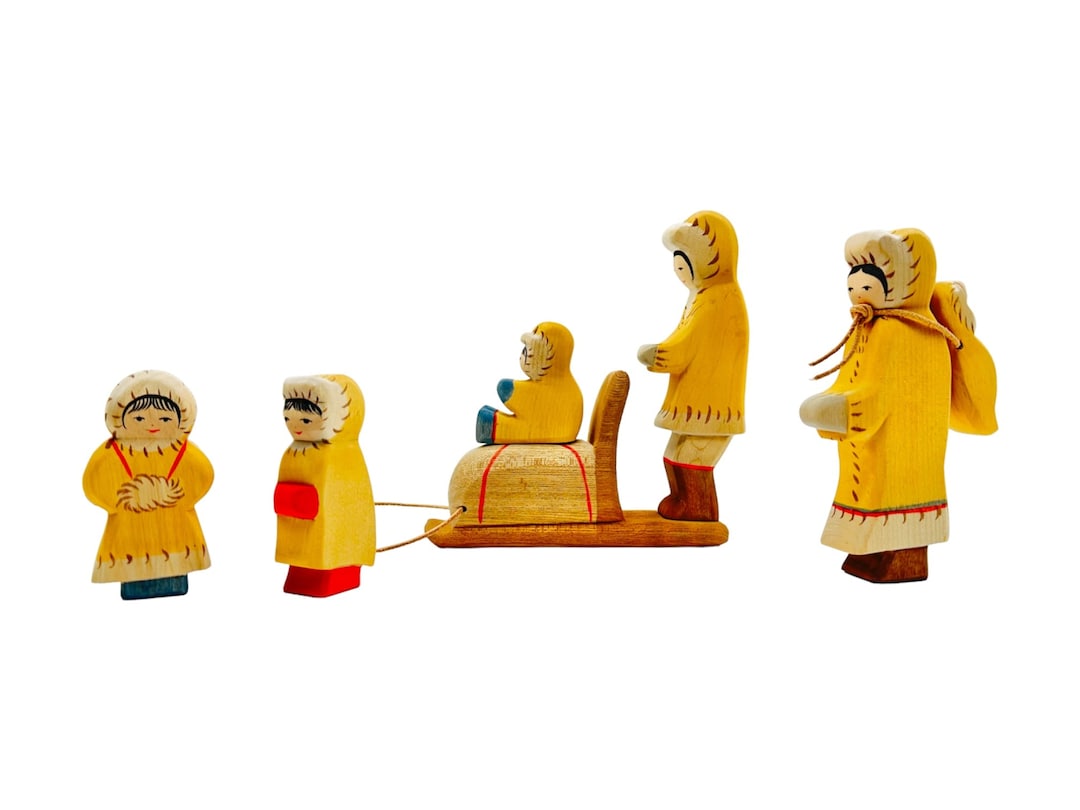 Handcrafted Open Ended Wooden Toy Figure Family - Inuit Eskimo Family ...