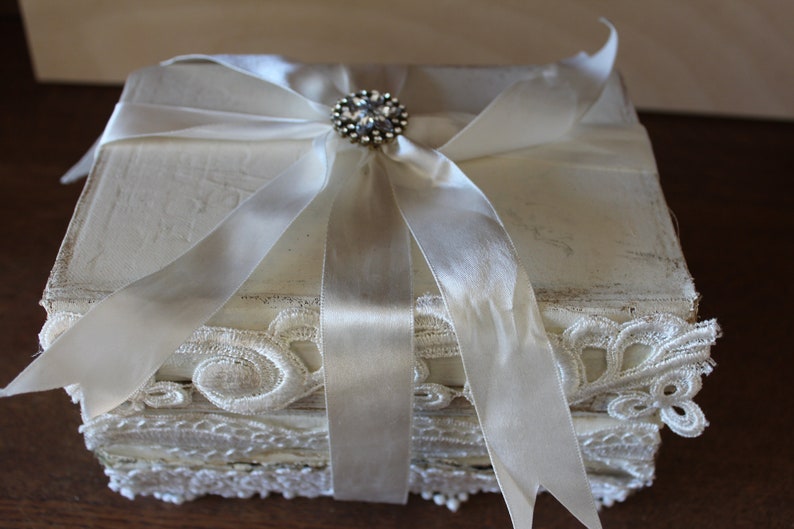 Vintage Victorian Stacked Books - Etsy