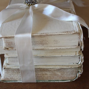 Vintage Victorian Stacked Books - Etsy