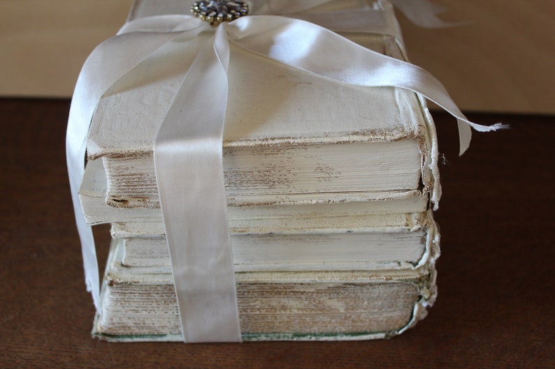 Vintage Victorian Stacked Books - Etsy