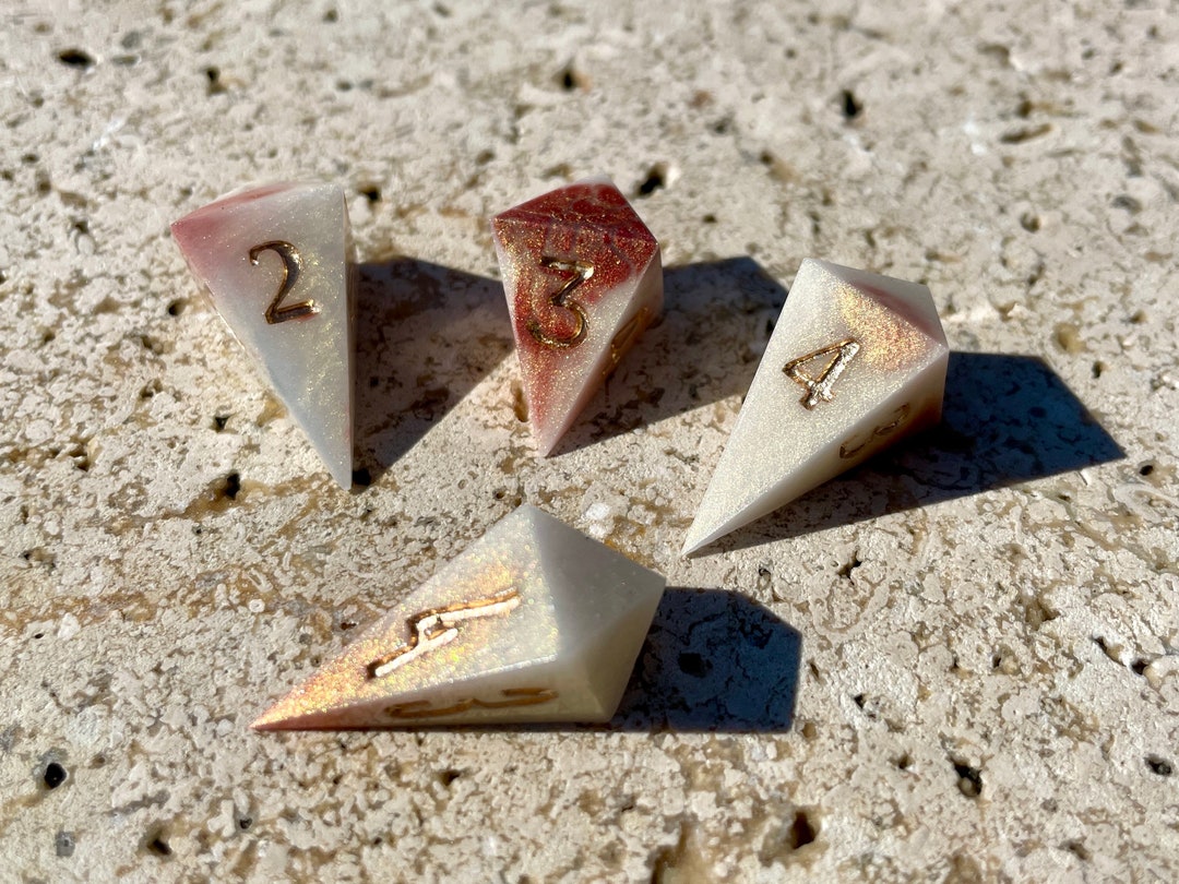 Paladin's Bride Dragonborn Race Set of 4 D4 Dice. Dungeons and Dragons ...