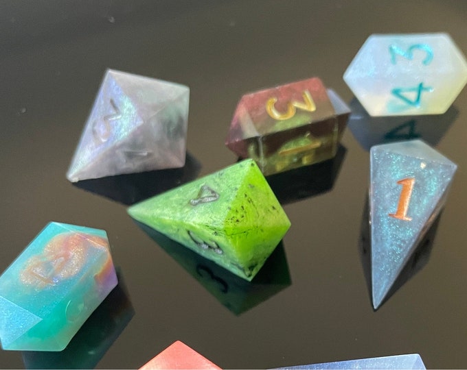 Medieval Bone Dice Set - D4 (set of 5) Set for Gaming, SCA, Creative ...