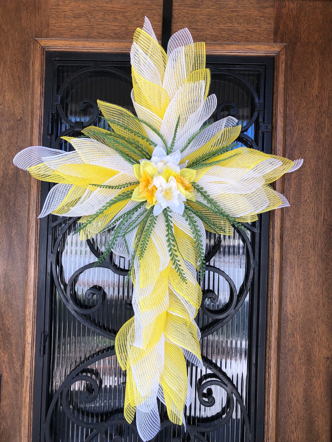 Cross Wreath for Front Door, Spring Wreath, Religious Wreath, Daffodil ...