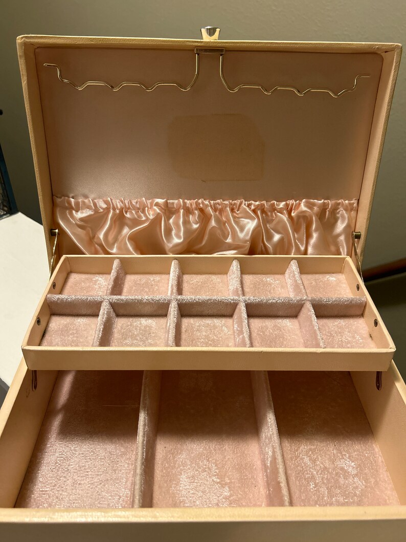 1950s Lady Buxton Vintage Jewelry Box : Offer a Price - Etsy