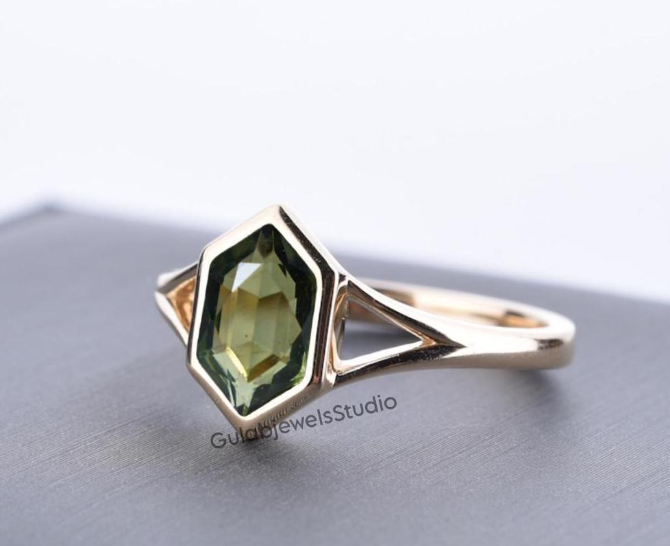Natural Cut Moldavite Hexagon Ring in Sterling ,unique Moldavite Ring ...