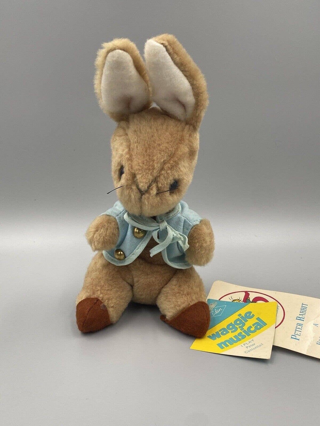 Vintage 1972 Eden 10 Peter Cotton Tail Rabbit Waggie Musical READ ...