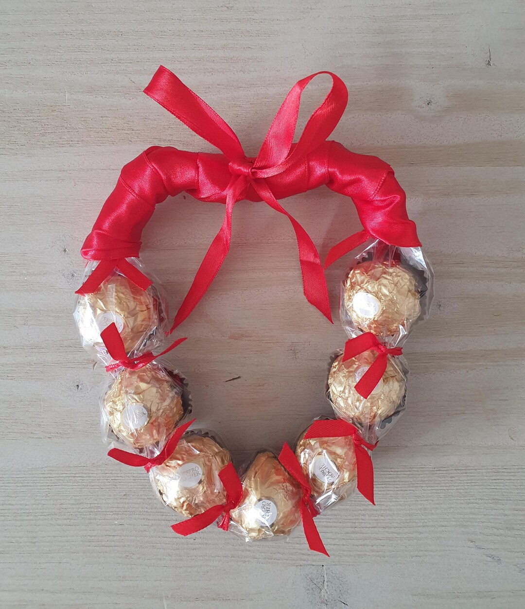 Ferrero Rocher Mother’s Day Chocolate Wreath/ Chocolate Heart Wreath ...