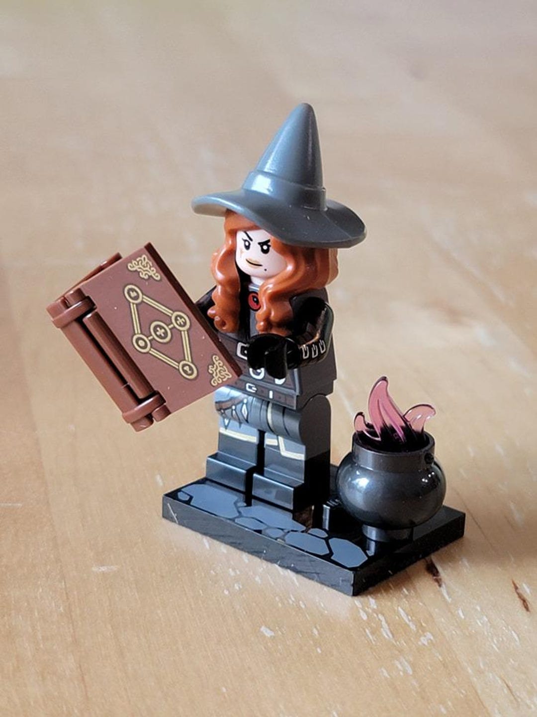 Tasha the Witch Queen LEGO Minifigure Dungeons and Dragons 71047 - Etsy
