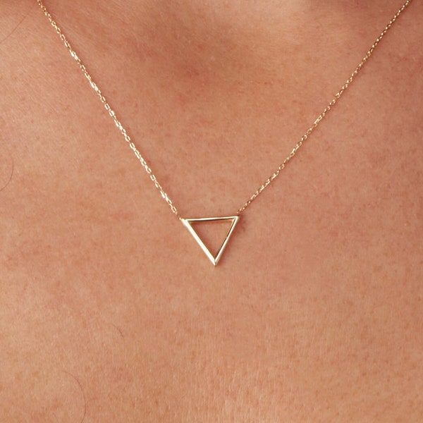 Shop Simple Gold Necklace - Etsy