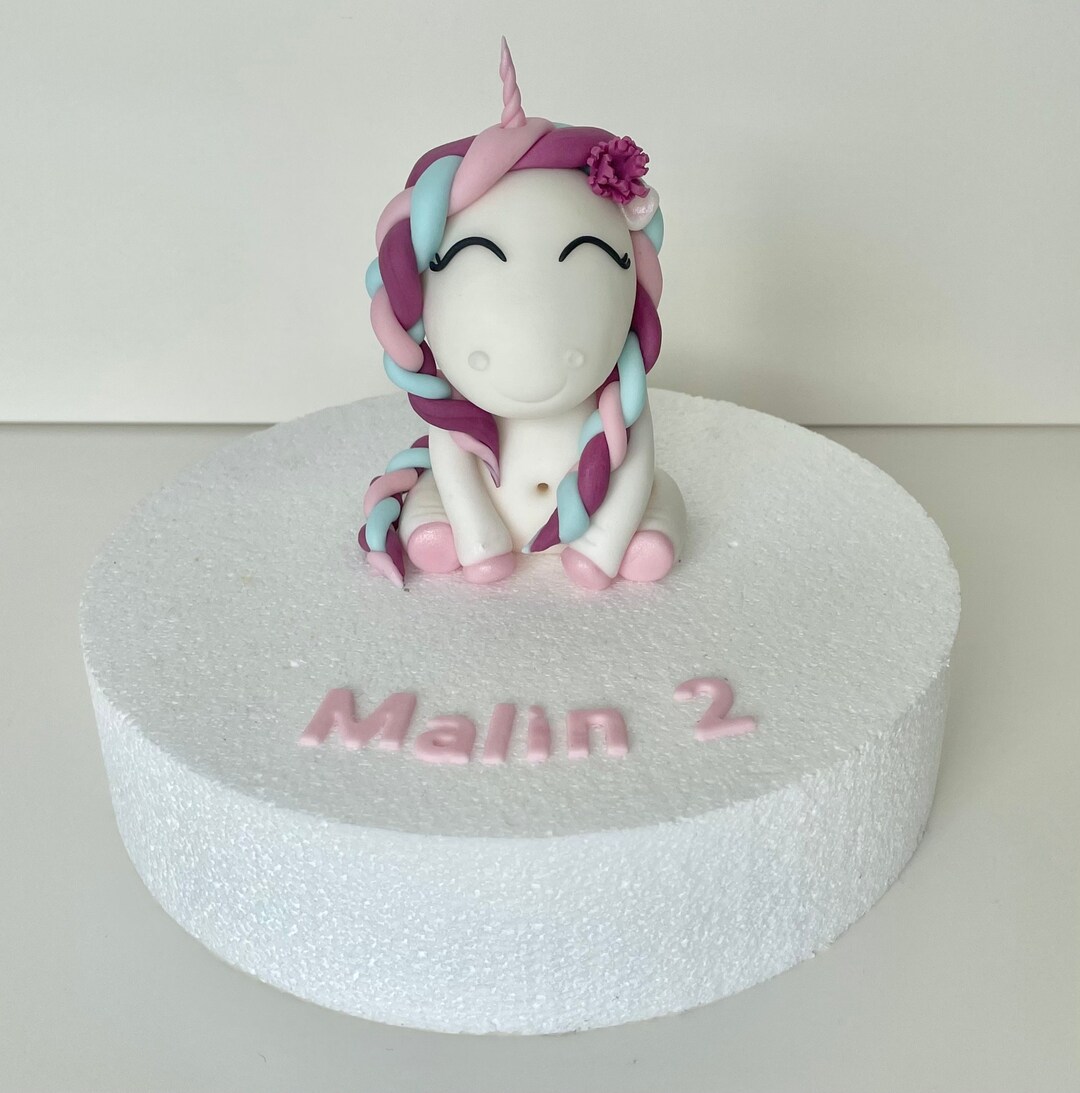 SINGLE PIECE / Cake Decoration / Cake Topper / Fondant Figure - Etsy