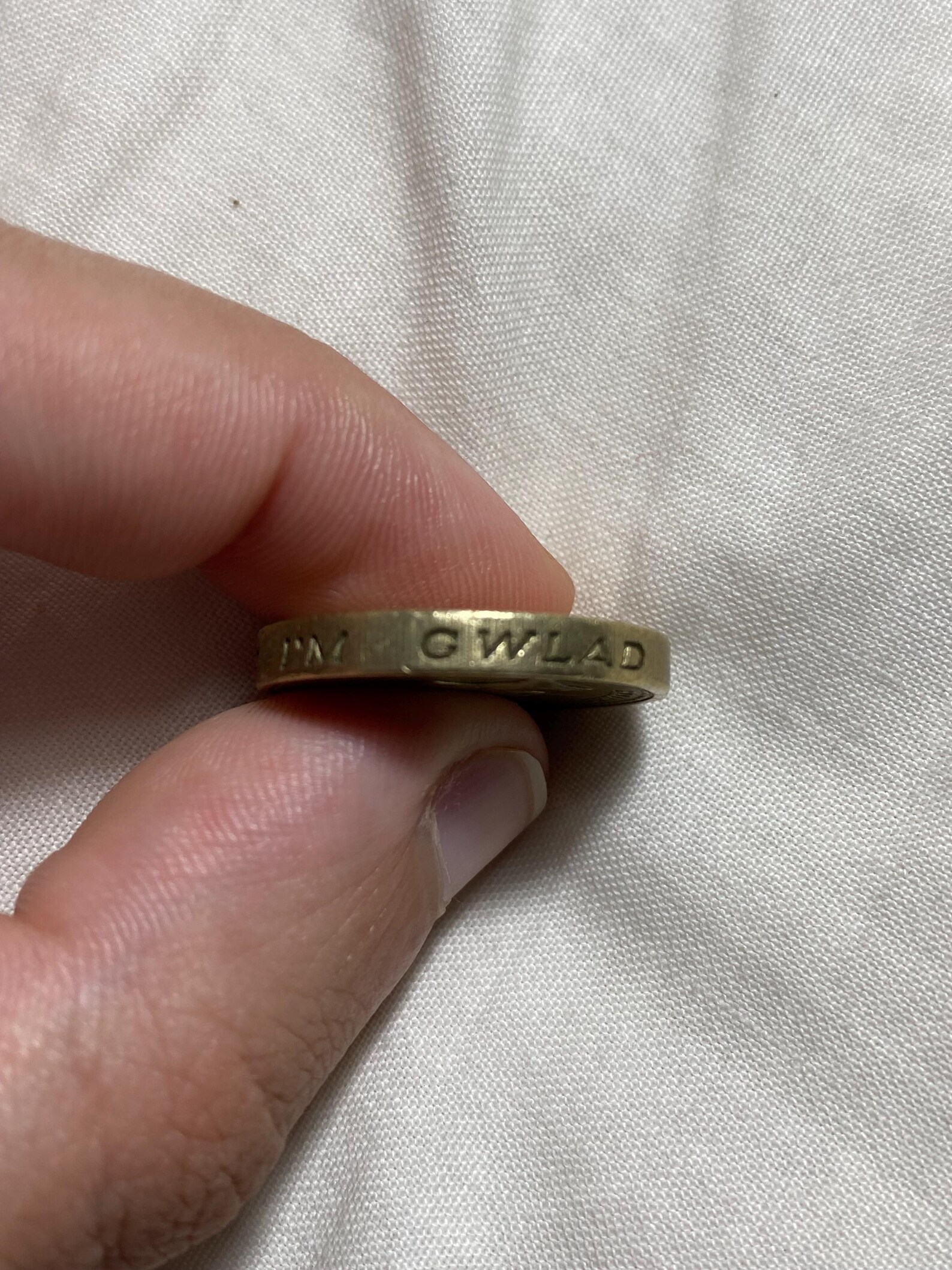 RARE One Pound 1990 Elizabeth , Collectible Coin, Upside Down Side ...