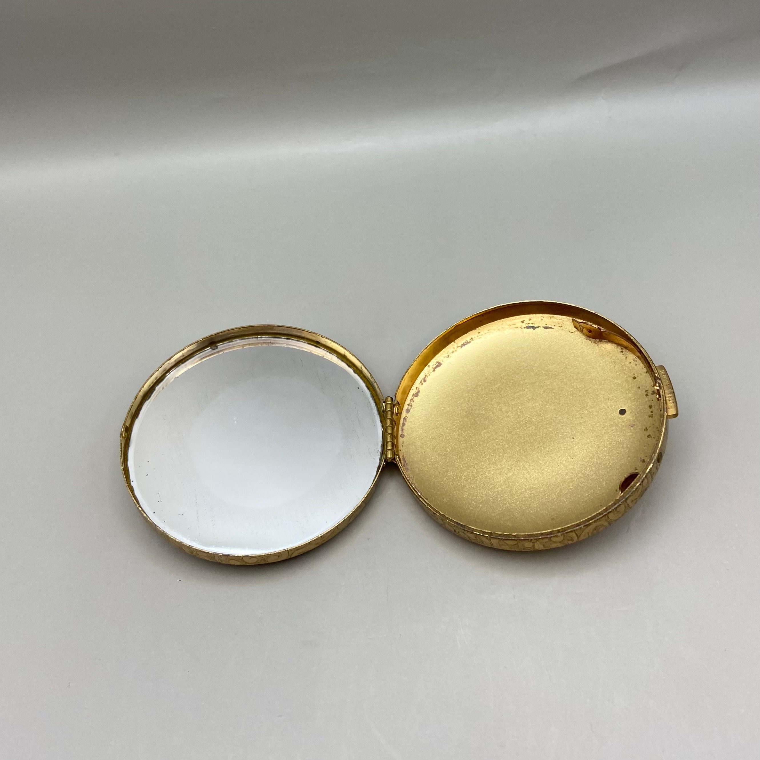 Estée Lauder Vintage Powder Compact 1962 Evening Makeup - Etsy